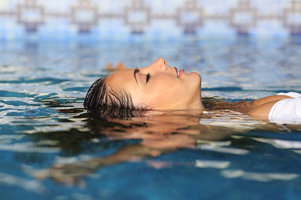 What Is Float Therapy? - HealthyCells Magazine
